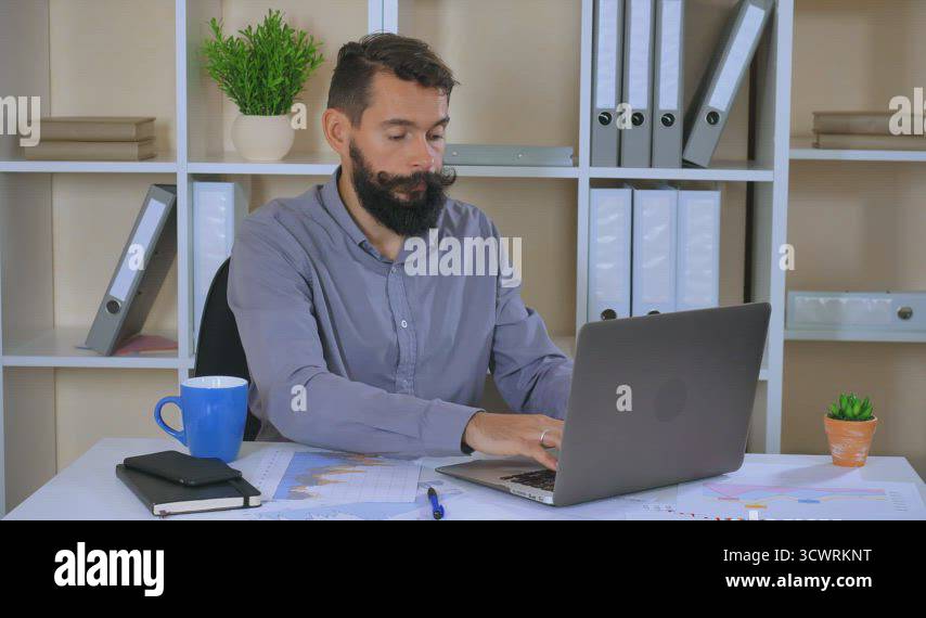 portrait worker banking sector Stock Video Footage - Alamy