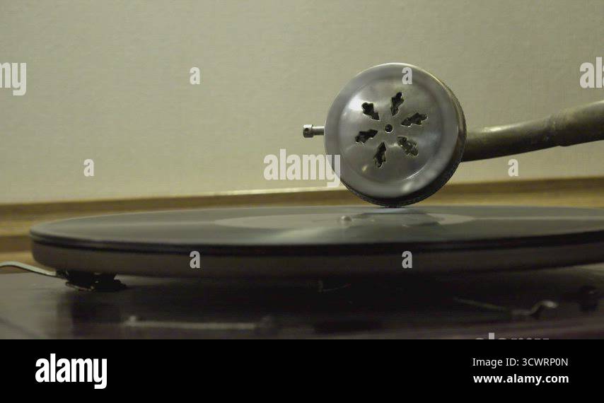 old retro gramophone turning, side view Stock Video Footage - Alamy