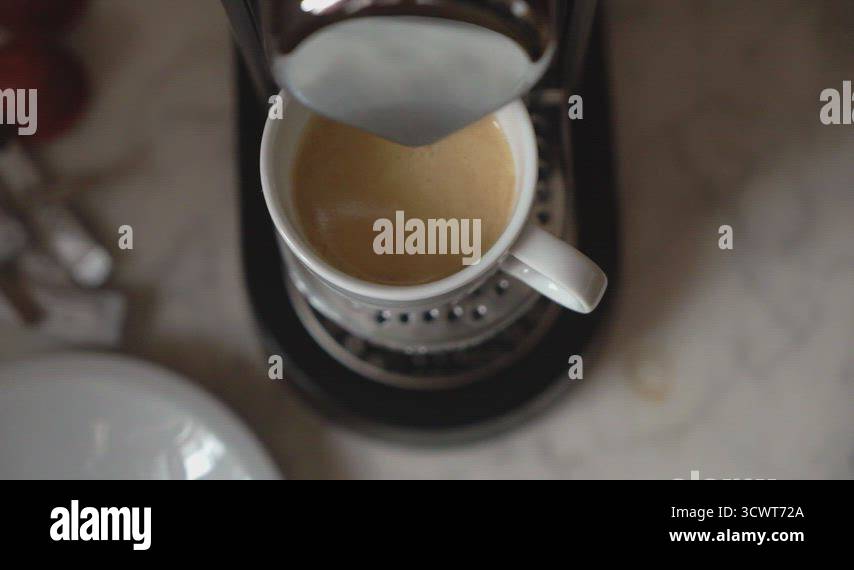 Coffee in machine Stock Videos & Footage - HD and 4K Video Clips - Alamy