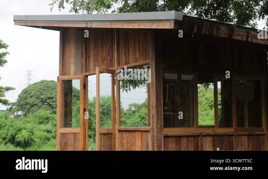 Day hut Stock Videos & Footage - HD and 4K Video Clips - Alamy