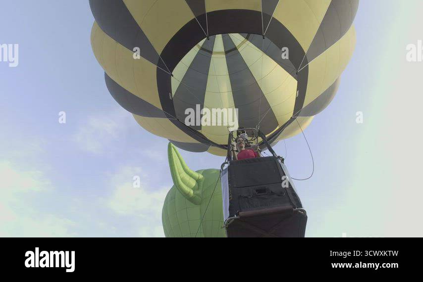 Balloon dance Stock Videos & Footage - HD and 4K Video Clips - Alamy