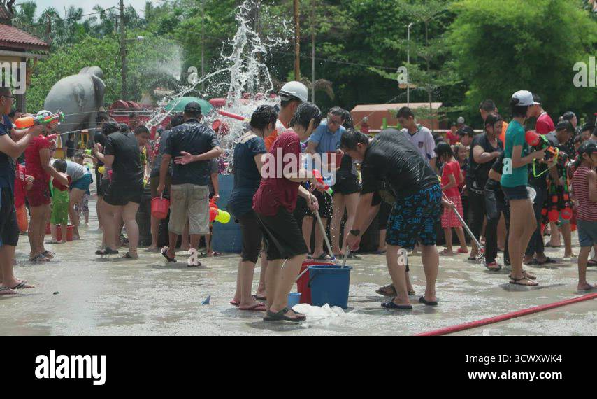 People enjoy water war during Songkran festive Stock Video Footage - Alamy