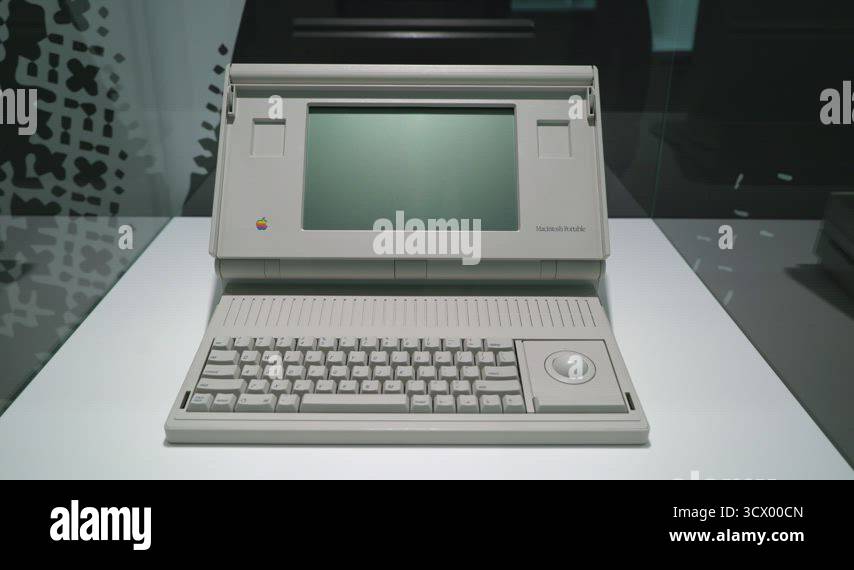 1989 computer Stock Videos & Footage - HD and 4K Video Clips - Alamy