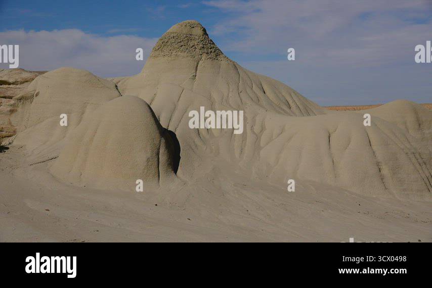 Water-washable clay sedimentary rock. Rock formations at the Ah-shi-sle ...
