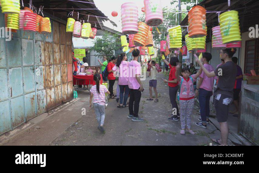 Traditional chinese lantern Stock Videos & Footage - HD and 4K Video ...
