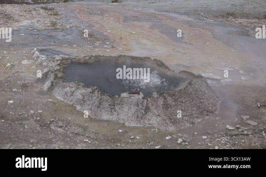 Boiling water bubbler Geyser. Active geyser with major eruptions ...