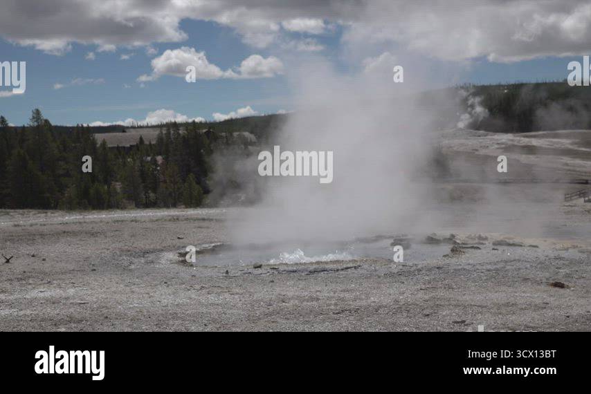 Boiling water bubbler Geyser. Active geyser with major eruptions ...