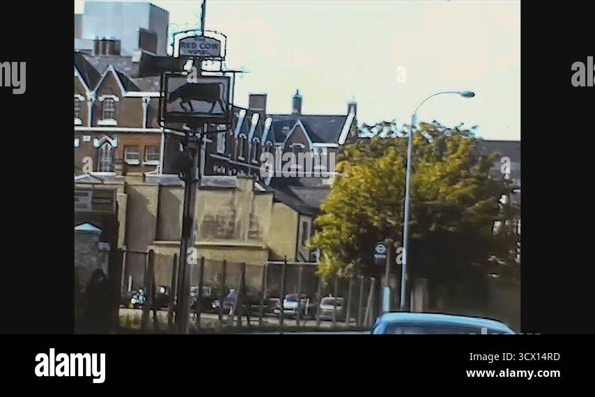 LONDON 1975: Streets of London in daily life taken up in the mid 70's 5 ...