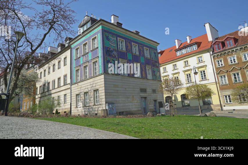 old houses of the old town in Warsaw Stock Video Footage - Alamy