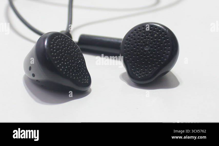 Earphone set Stock Videos & Footage - HD and 4K Video Clips - Alamy