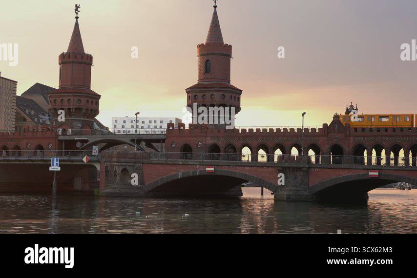 Oberbaum bridge at sunrise Stock Video Footage - Alamy