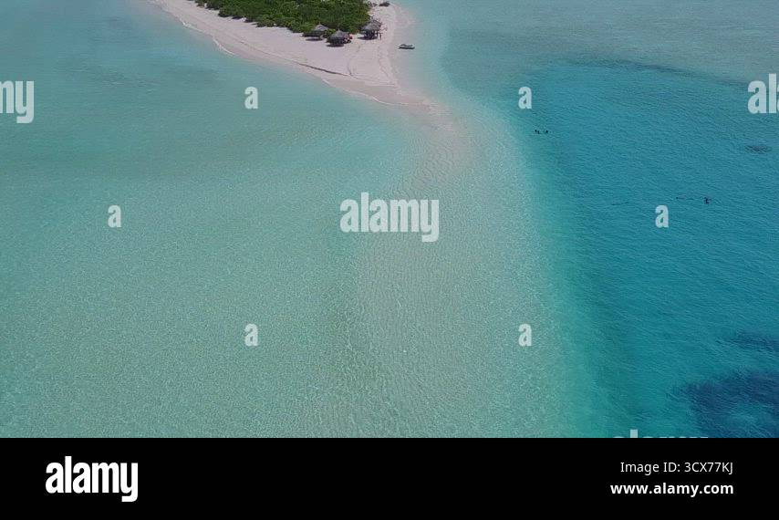 Sunny seascape of idyllic sea view beach trip by shallow water and ...