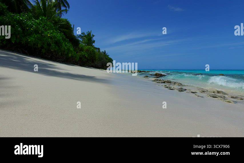 Wide angle seascape of exotic sea view beach trip by shallow sea with ...