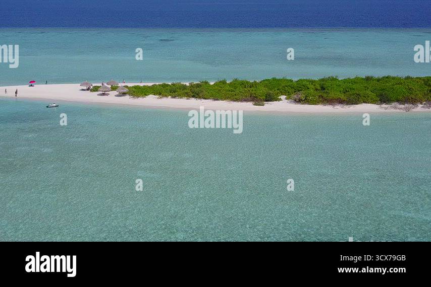 Close up scenery of luxury shore beach journey by blue lagoon with ...