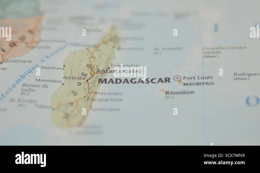 Madagascar map simple border Stock Videos & Footage - HD and 4K Video ...