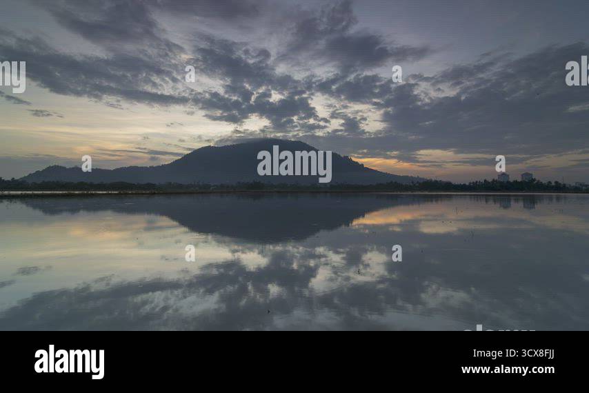 Sunrise Permatang Rawa paddy farm Stock Video Footage - Alamy