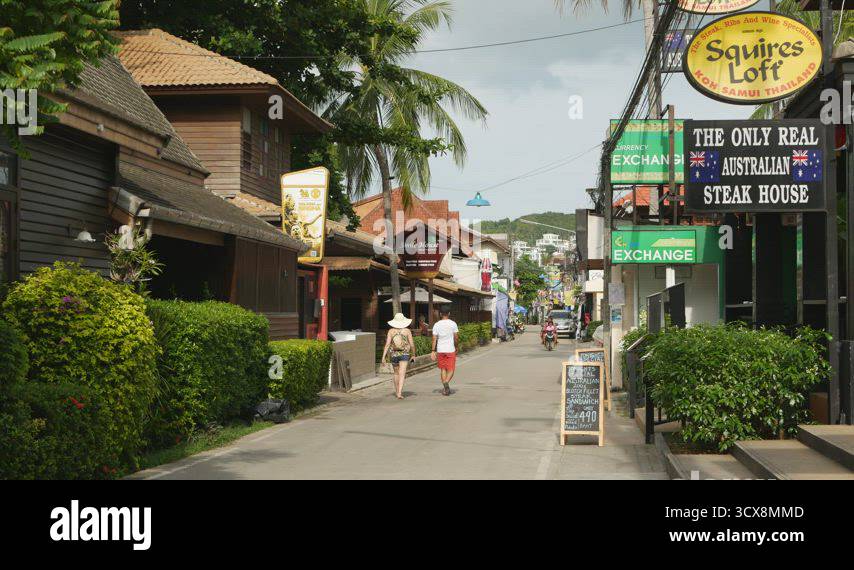 SAMUI ISLAND, THAILAND - MAY 27, 2019: Typical touristic street in ...