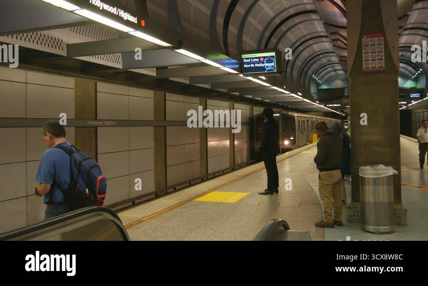 LOS ANGELES, CALIFORNIA, USA - 7 NOV 2019: Metro Rail transportation ...