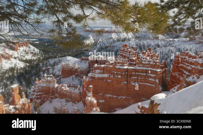 Bryce Canyon in winter, snow in Utah, USA. Hoodoos in amphitheater ...