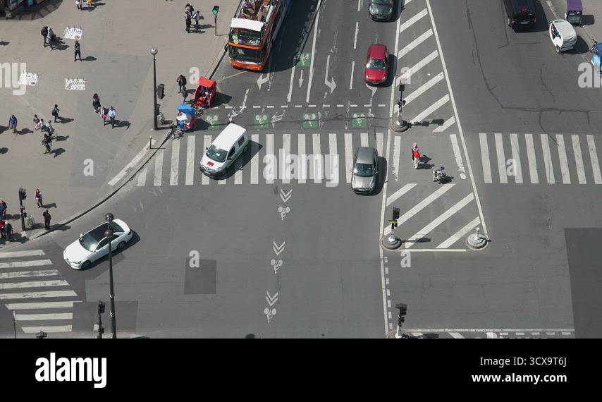 View intersection cars from above Stock Videos & Footage - HD and 4K ...