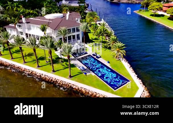 7 gables Stock Videos & Footage - HD and 4K Video Clips - Alamy