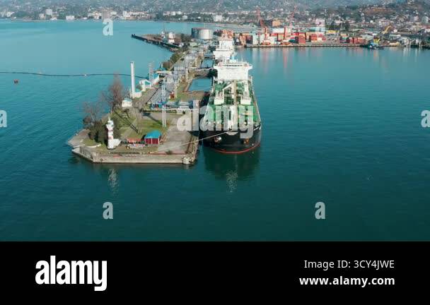 Aerial view ship LPG and gas tankers loading in gas and oil terminal ...