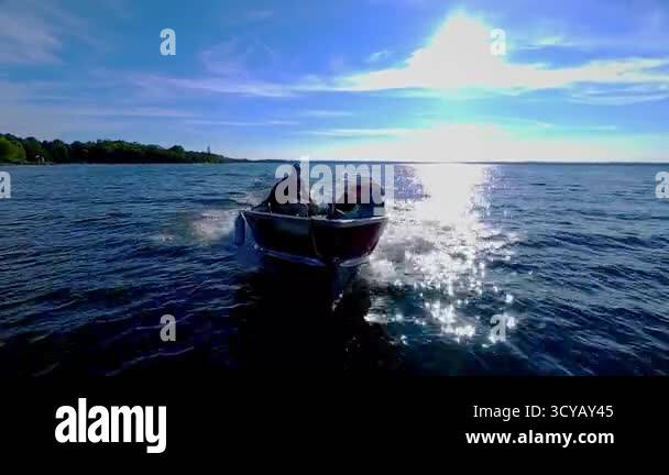 V shaped boat Stock Videos & Footage - HD and 4K Video Clips - Alamy