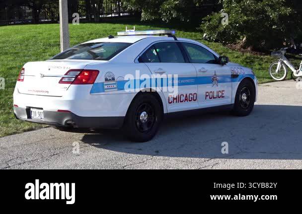Chicago, Illinois, USA. Sep 14, 2025. A Chicago Police Department squad ...