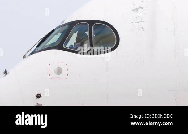 PHUKET, THAILAND - FEBRUARY 17, 2025: Finnair Airbus A350, OH-LWL ...