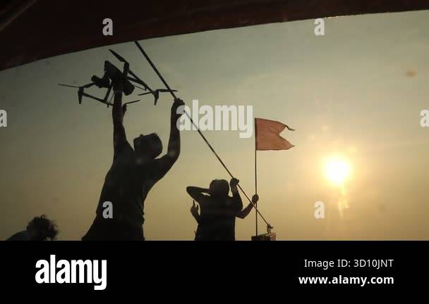 Operator silhouette Stock Videos & Footage - HD and 4K Video Clips - Alamy