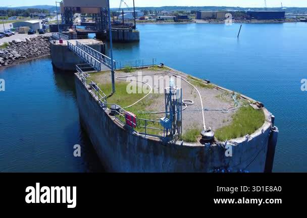 Overview of the port and commercial facilities of the Port of Matane ...