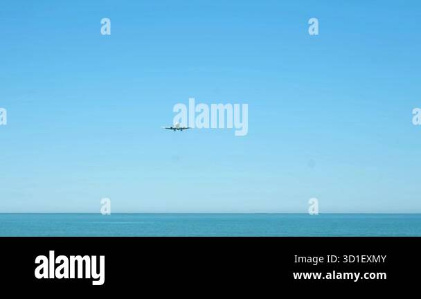 Aircraft captured in mid Stock Videos & Footage - HD and 4K Video Clips ...
