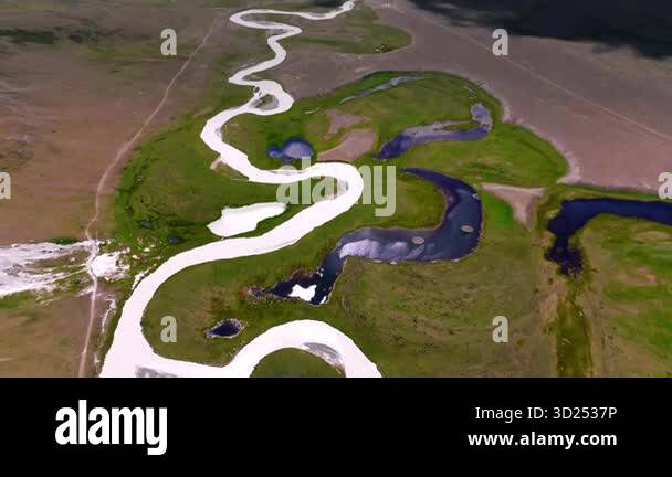 Snakes meander Stock Videos & Footage - HD and 4K Video Clips - Alamy