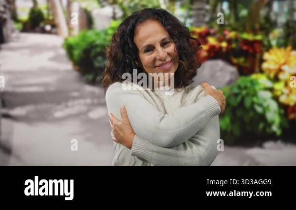 Giving hug city Stock Videos & Footage - HD and 4K Video Clips - Alamy