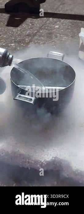 Car beam kingpin Stock Videos & Footage - HD and 4K Video Clips - Alamy