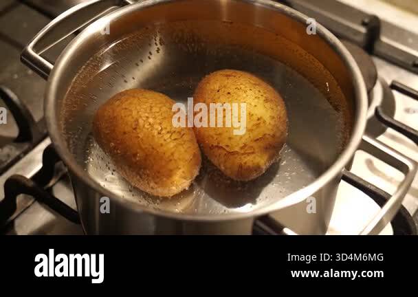 Two potatoes boiling in pot Stock Videos & Footage - HD and 4K Video ...