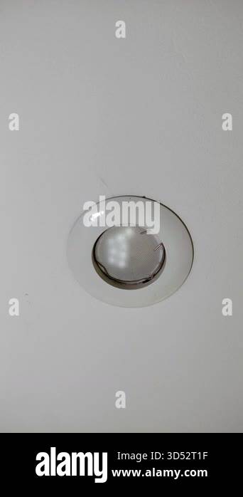 Broken bulb in ceiling Stock Videos & Footage - HD and 4K Video Clips ...