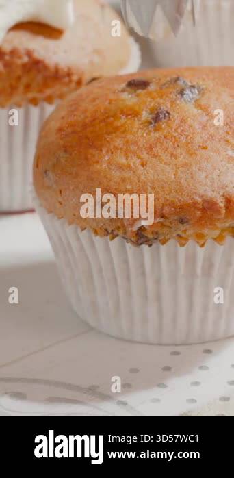 Oven fresh chocolate muffins Stock Videos & Footage - HD and 4K Video ...