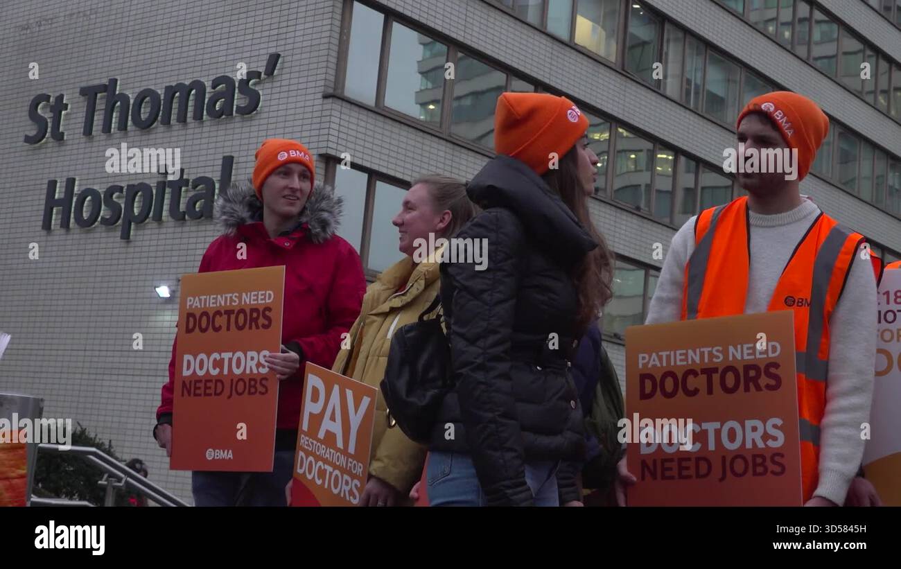 Resident doctors form picket line at St Thomas' Hospital in dispute ...