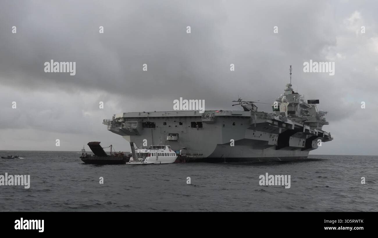 HMS Prince of Wales docks in Naples carrying F-35B Lightning II jets ...