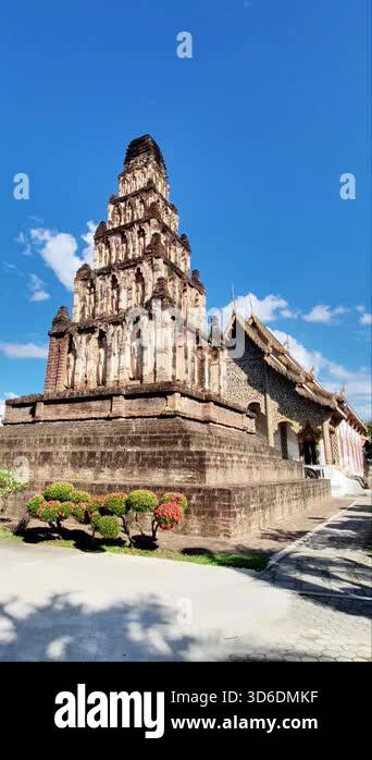 Dvaravati architecture, Suwan Chedi Jungkot (Ku Kut) Pagoda at Wat ...