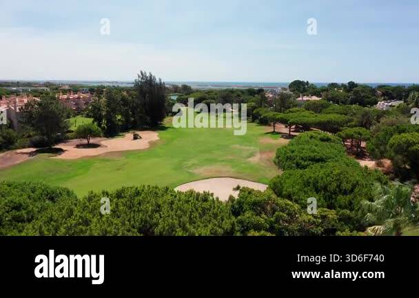 Vale de Lobo Beautiful oceanfront golf courses, Lush green golf terrain ...