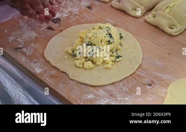 Traditional Cypriot Flaouna delicious Greek Easter Cheese Bread ...
