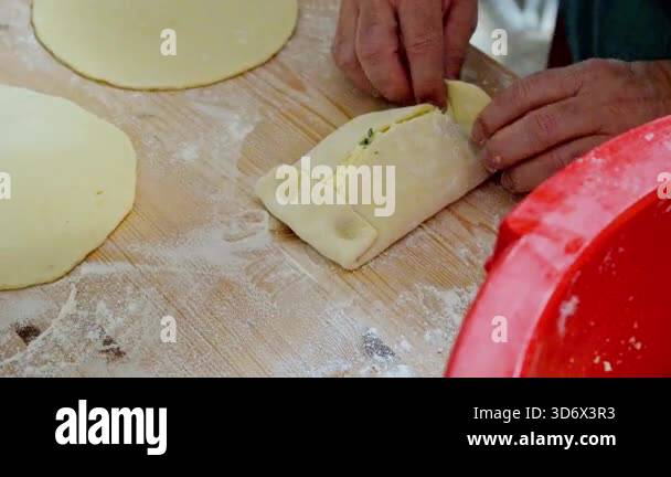 Traditional Cypriot Flaouna delicious Greek Easter Cheese Bread ...