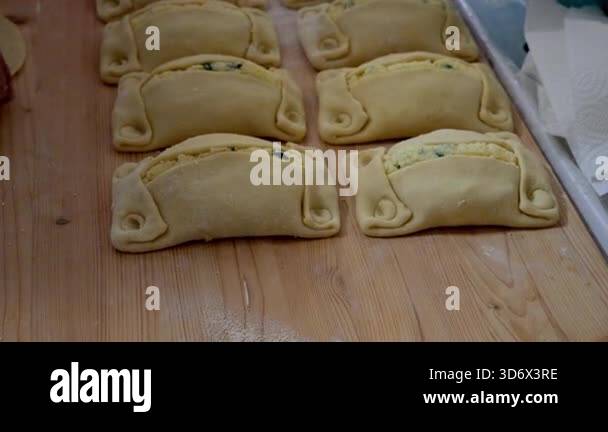 Traditional Cypriot Flaouna delicious Greek Easter Cheese Bread ...