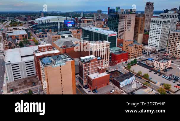 Detroit, USA, 28 July 2025: Rising over the cityscape in the downtown ...