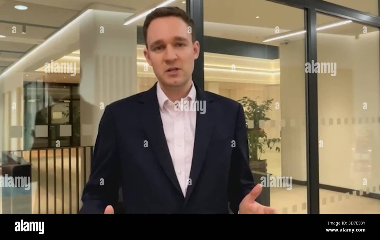 Daniel mahoney Stock Videos & Footage - HD and 4K Video Clips - Alamy