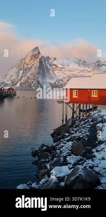Reine village with traditional rorbu houses on Lofoten islands in ...