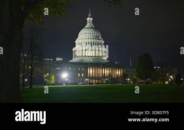 Nighttime view of Capitol dome. US government building at night ...