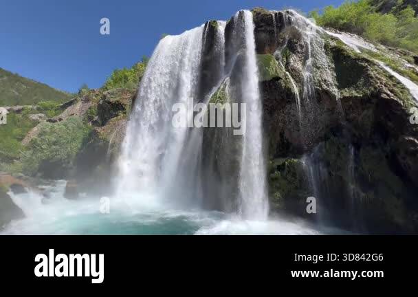 Waterfall Topoljski Buk or Krcic Waterfall (Knin, Croatia) - Wasserfall ...